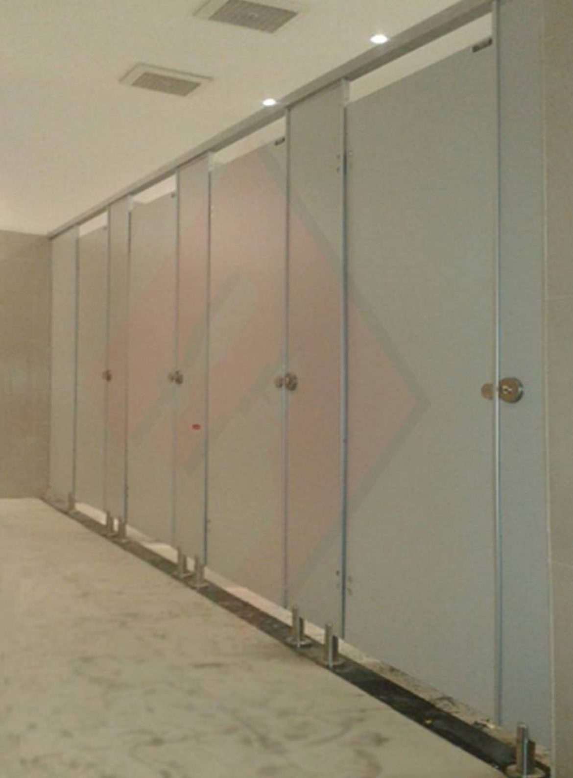 Cubicle Toilet -Jasa Aplikator Bangunan Surabaya Jatim